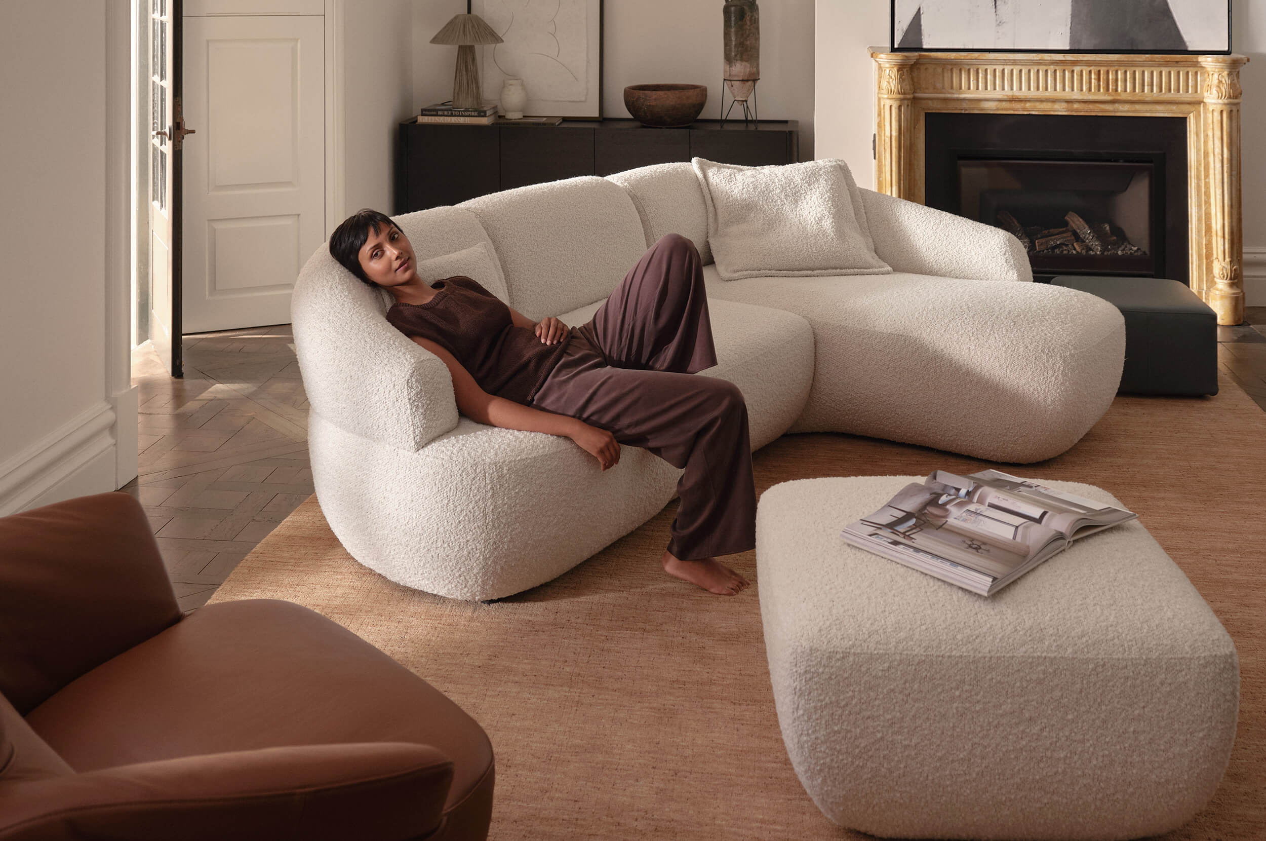 Aura Modular Sofa with Right Chaise and Square Ottoman